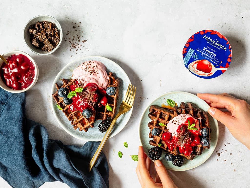 Winterliche Kirschwaffeln - Mövenpick Fine Food